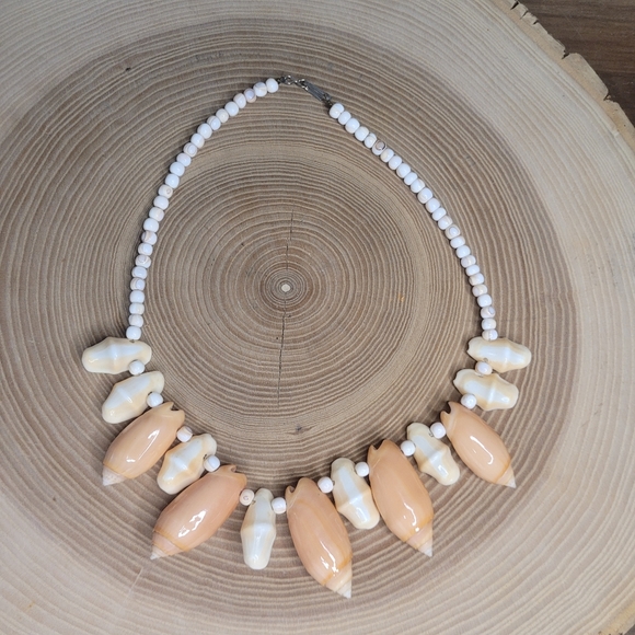 Jewelry | Vintage Pink Oliva Carnicolor Snail Shell Flamingo Tongue ...